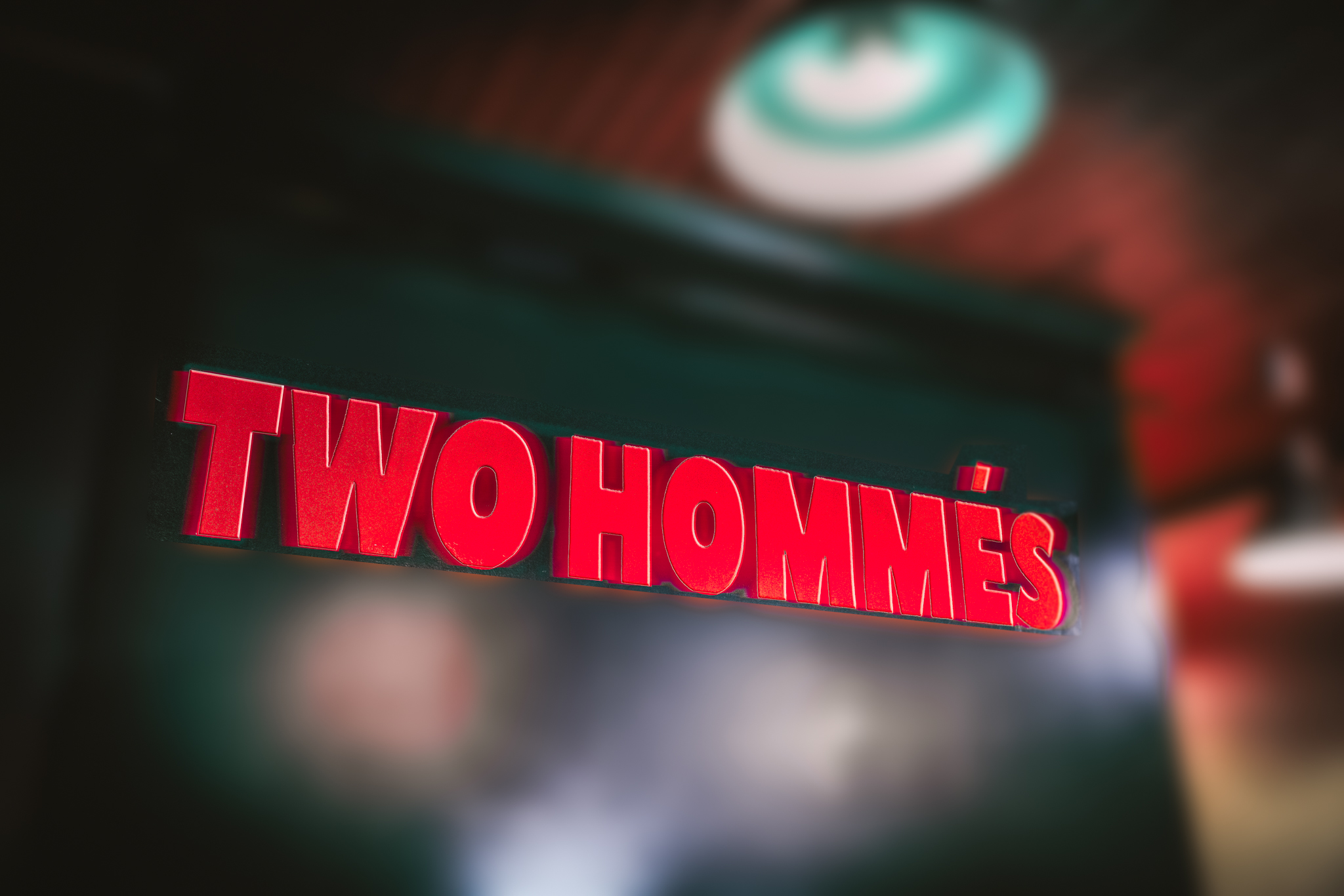Locations – Two Hommés